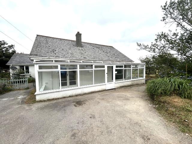 Longdowns, Penryn TR10, 2 bed flat to rent, £800 pcm | PrimeLocation