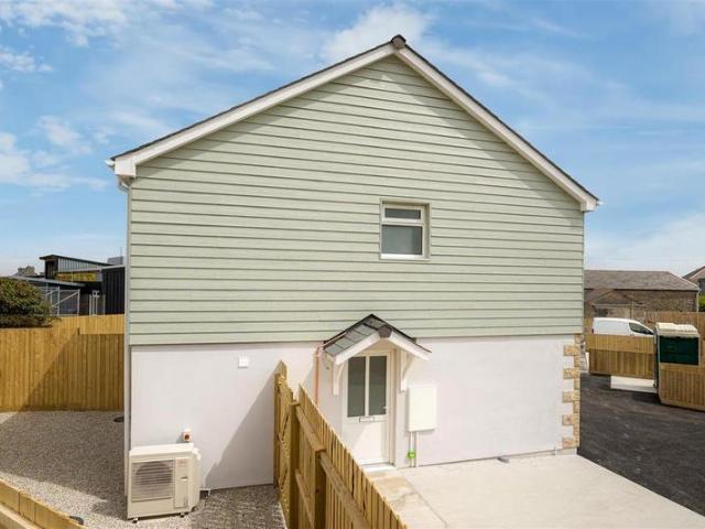 Longdowns, Penryn 3 bed semi detached house for sale £295,000