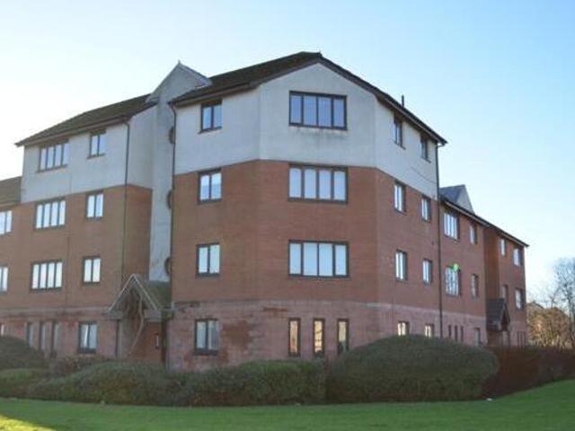Longdales Avenue, New Carron Village, 2 Bedroom Flat