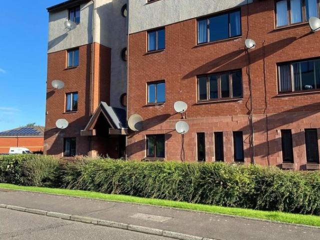 Longdales Place, New Carron FK2, 1 bed flat to rent, £650 pcm | PrimeLocation