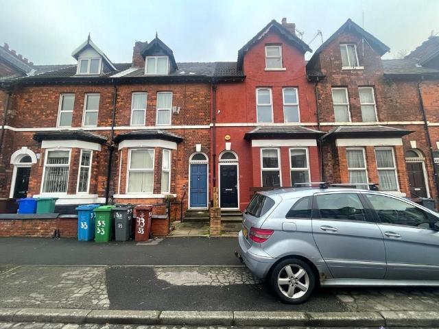 Longford Place, Victoria Park. 4 bed house to rent £1,907 pcm £440 pw
