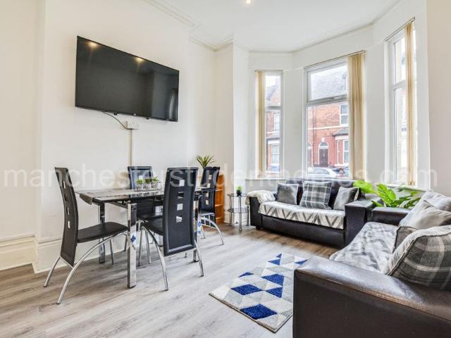 Longford Place, Manchester, M14 5QR