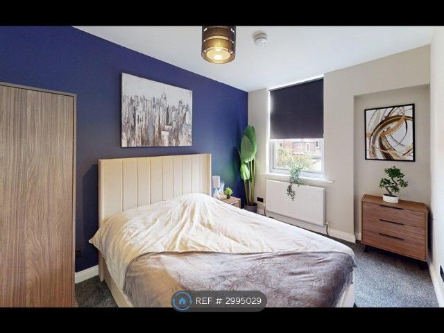 Longford St, Warrington WA2, Room to rent, £625 pcm | PrimeLocation
