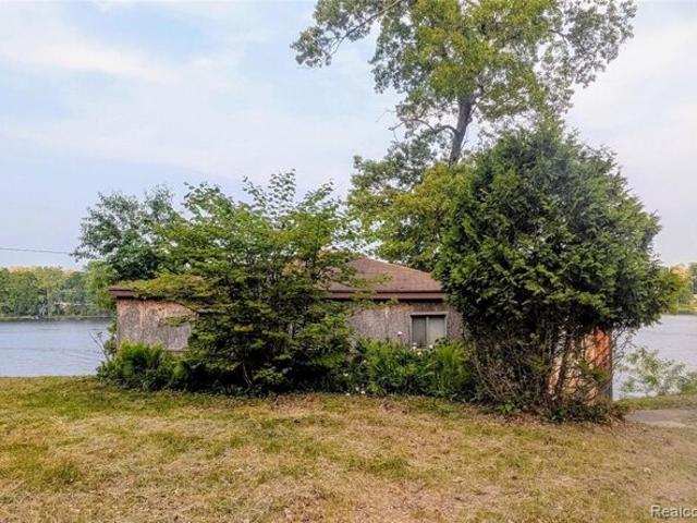 Longfellow Dr, Argentine, Home For Sale