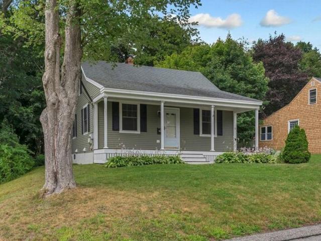 Longfellow Dr, Cape Elizabeth, Home For Sale