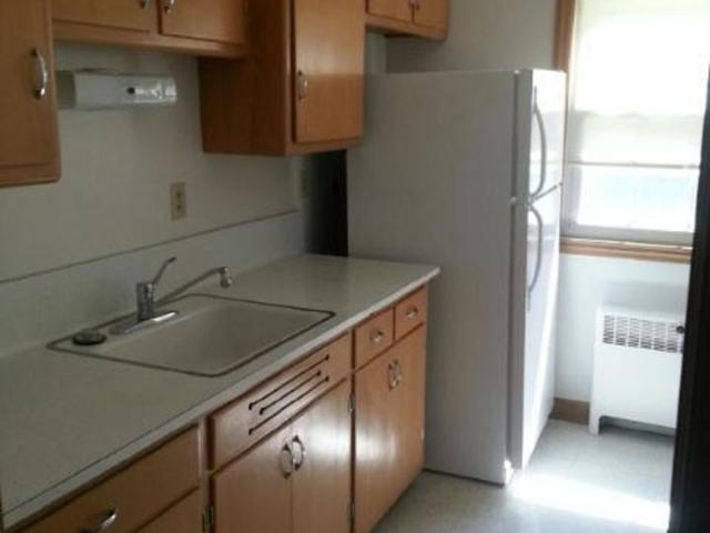 Longfellow Gardens Apartment Homes 1 Bedroom Apartment for Rent at 7734 W North Ave, Wauwatosa, WI 53213