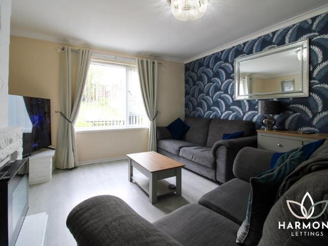 Longfellow Road, Birmingham B30 3 bed terraced house to rent £1,195 pcm £276 pw