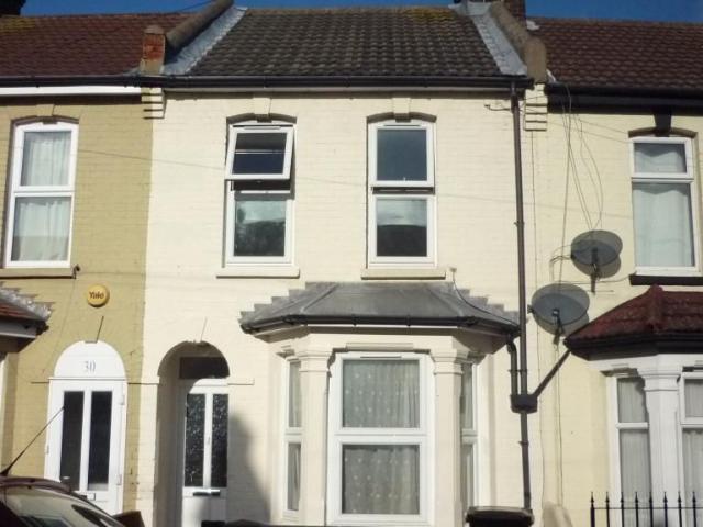 Longfellow Road, Gillingham ME7, 3 bed terraced house to rent, £1,300 pcm | PrimeLocation