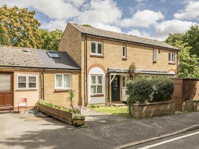 Longfellow Way, London SE1 2 bed flat to rent £2,250 pcm £519 pw