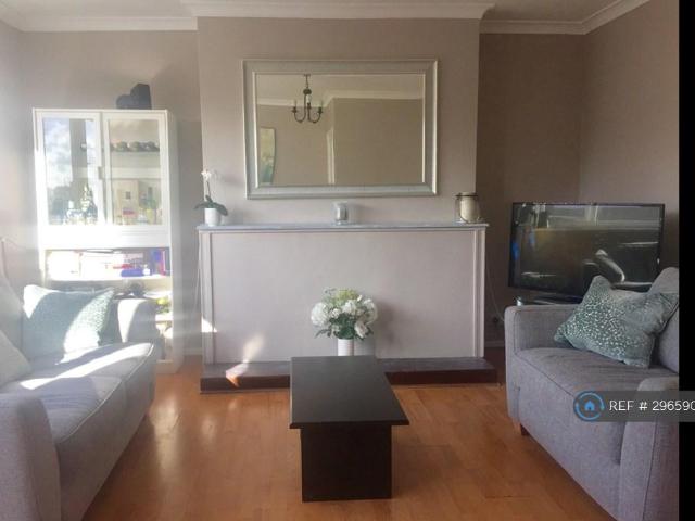 Longfield Crescent, London, SE26 2 bed flat to rent £1,847 pcm £426 pw