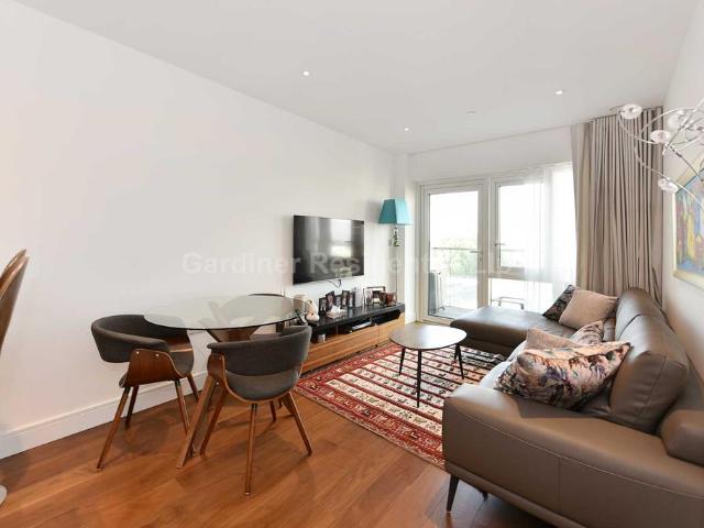 Longfield Avenue, Ealing 2 bed apartment to rent £3,000 pcm £692 pw