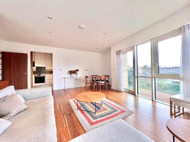 Longfield Avenue, Ealing W5, 2 bed flat to rent, £3,400 pcm | PrimeLocation