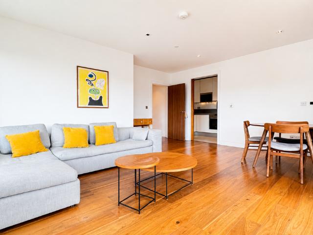Longfield Avenue, Ealing W5, 2 bed flat to rent, £3,100 pcm | PrimeLocation