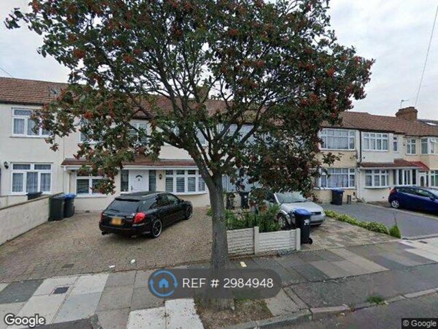 Longfield Avenue, Enfield EN3, Room to rent, £750 pcm | PrimeLocation