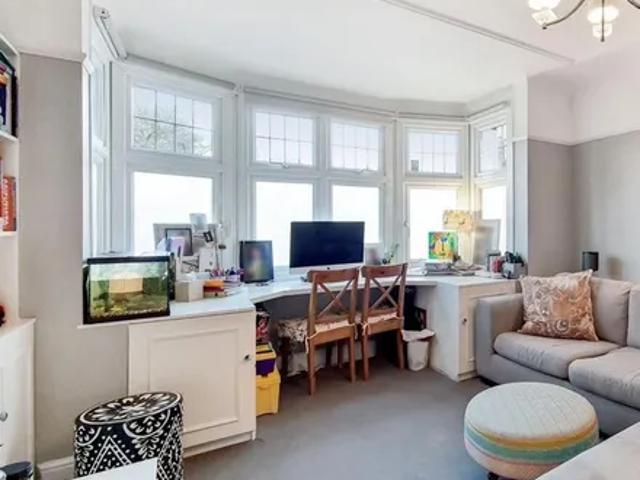 Longfield Avenue, Grahame Park, London, NW7 2SD, United Kingdom | 5 bed duplex for rent #138931816 | Rentberry