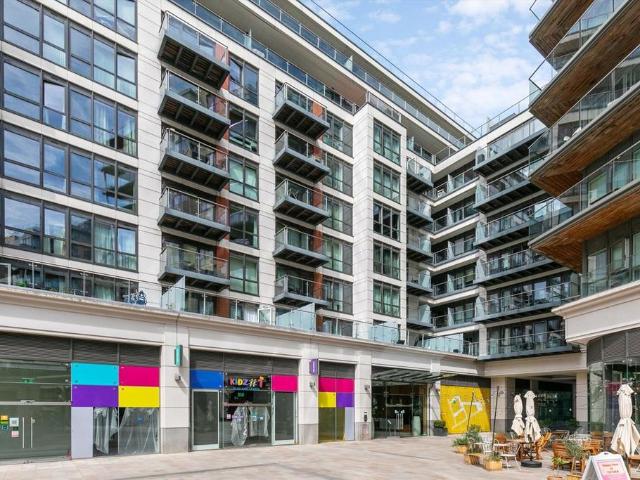 Longfield Avenue, London W5 1 bed flat to rent £2,253 pcm £520 pw