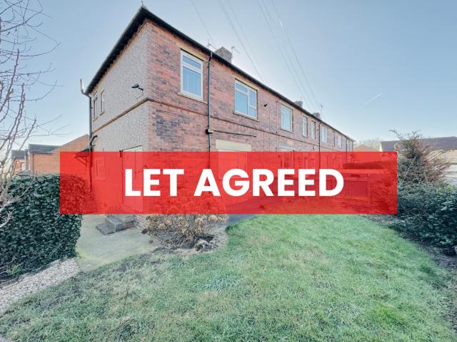 Longfield Avenue, Pudsey LS28 3 bed semi detached house to rent £1,195 pcm £276 pw
