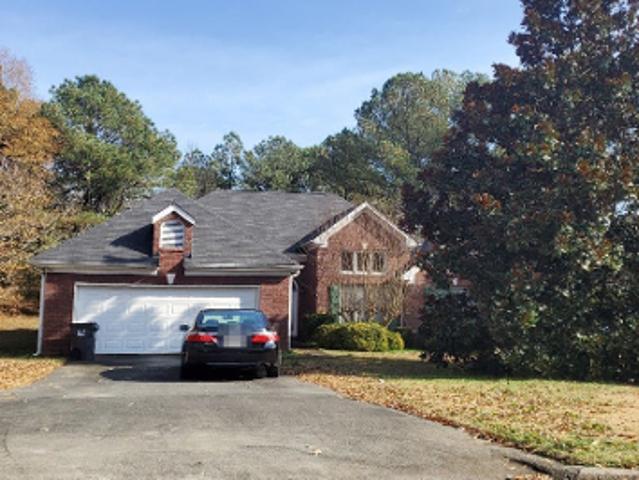 Longfield Dr