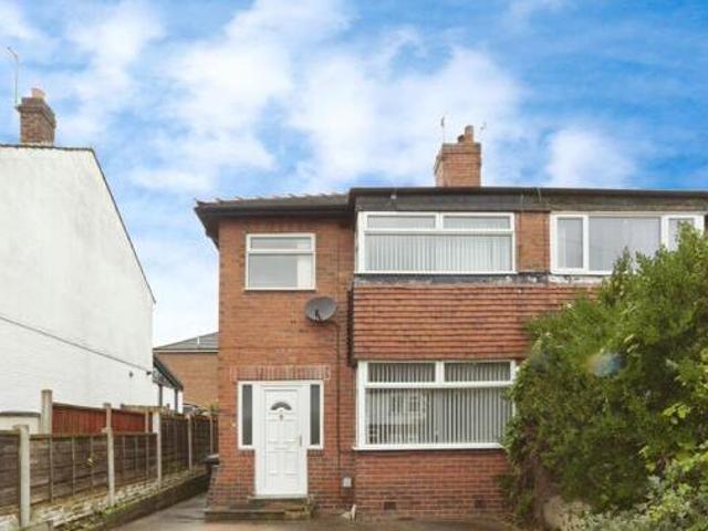 Longfield Drive, Leeds, 3 Bedroom Semi detached