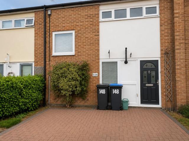 Longfield, Harlow CM18, 2 bed terraced house to rent, £1,700 pcm | PrimeLocation