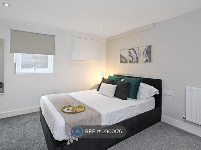 Longfield Terrace, Wakefield WF2, Room to rent, £585 pcm | PrimeLocation