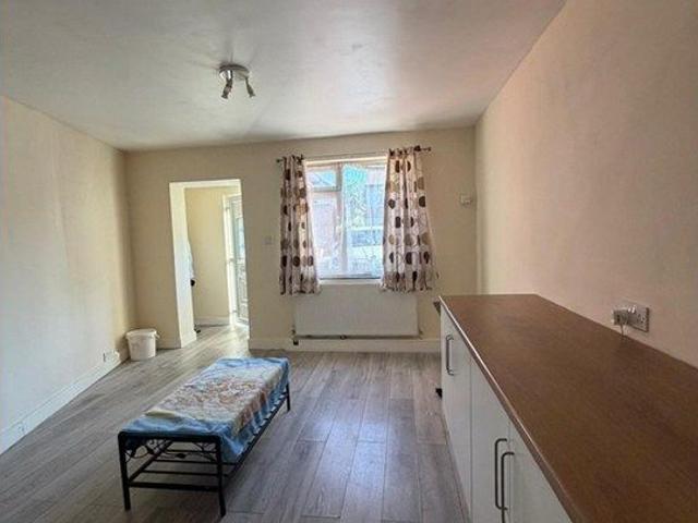 Longhook Gardens, Northolt UB5, 2 bed maisonette to rent, £1,600 pcm | PrimeLocation