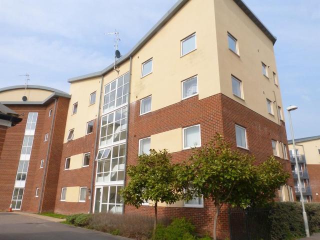 Longhorn Avenue, Gloucester 2 bed apartment to rent £1,050 pcm £242 pw