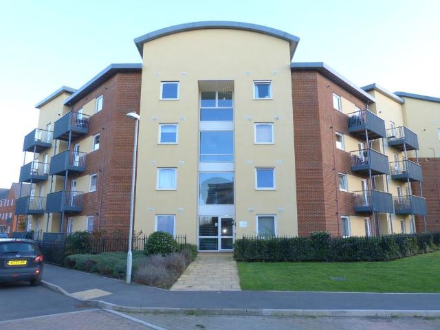 Longhorn Avenue, Gloucester 2 bed apartment to rent £1,000 pcm £231 pw