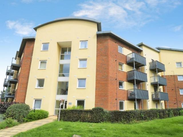Longhorn Avenue, Gloucester 2 bed flat to rent £1,050 pcm £242 pw