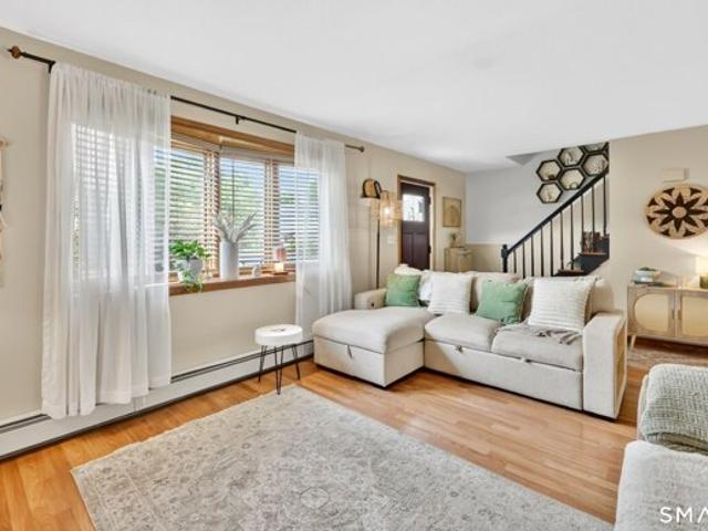 Longo Dr, Southington, Home For Sale