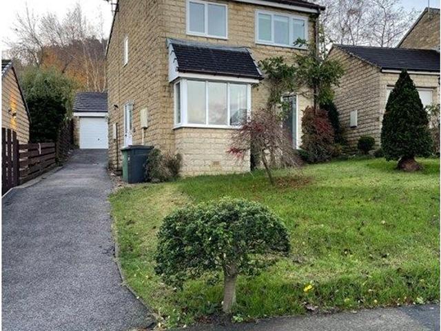 Longlands Bank, Thongsbridge, Holmfirth HD9, 3 bed detached house to rent, £1,400 pcm | PrimeLocation