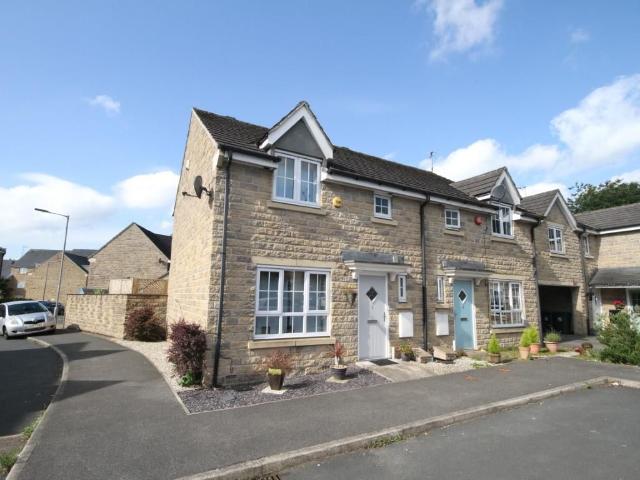 Longlands, Idle, Bradford BD10, 3 bed semi detached house to rent, £1,100 pcm | PrimeLocation