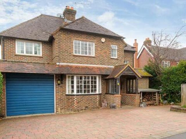 Longley Road, Farnham, 5 Bedroom Detached