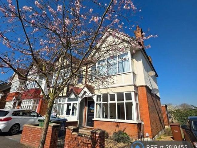 Longley Road, Harrow, HA1 2 bed flat to rent £1,800 pcm £415 pw