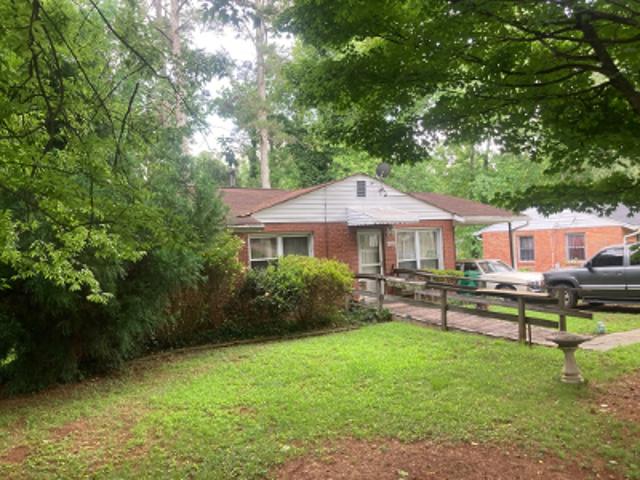 Longleaf Dr