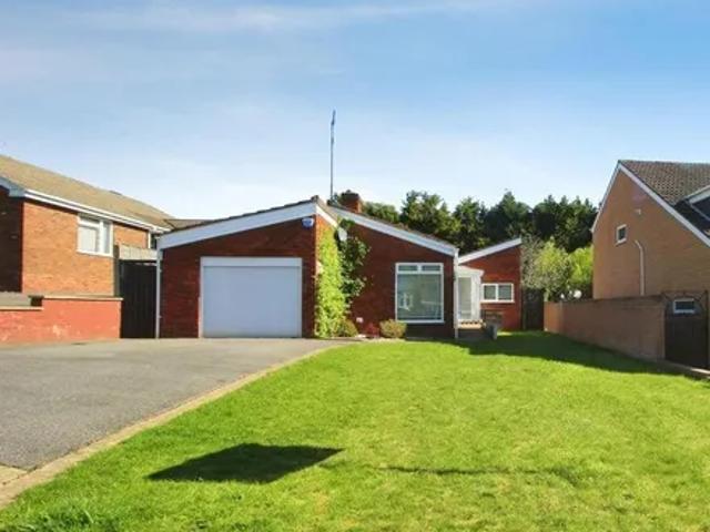 Longleat, West Bromwich, B43 6QE, United Kingdom | 3 bed house for rent #167084199 | Rentberry