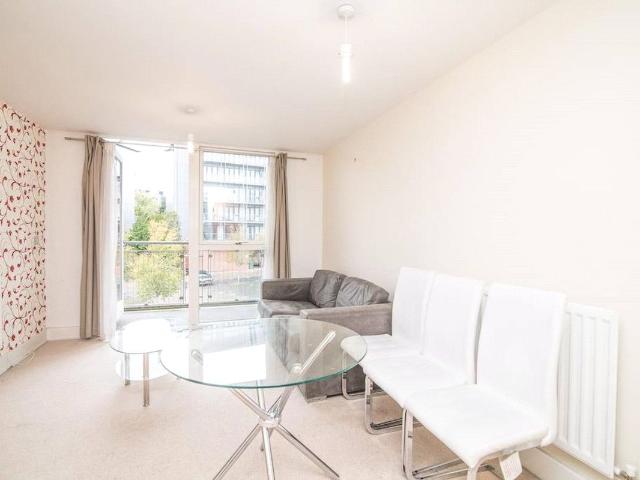 Longleat Avenue, Birmingham B15, 1 bed flat to rent, £995 pcm | PrimeLocation
