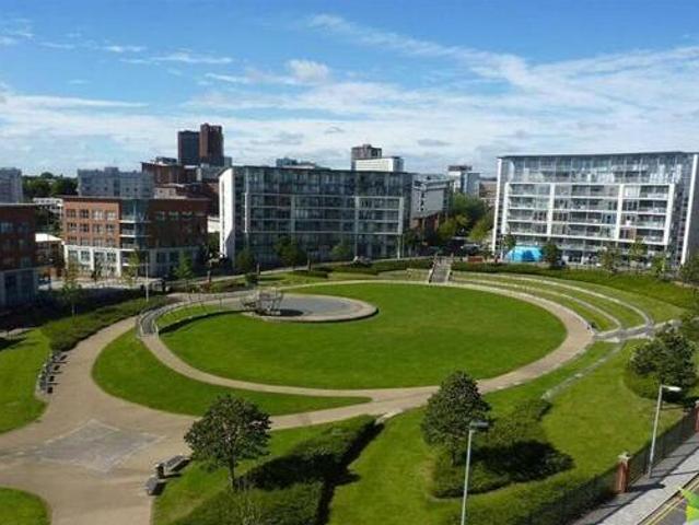 Longleat Avenue, Park Central, 2 Bedroom Apartment