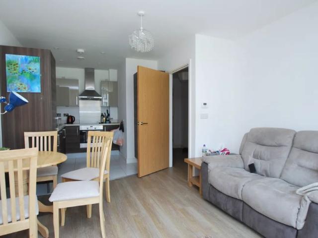 Longmead Terrace