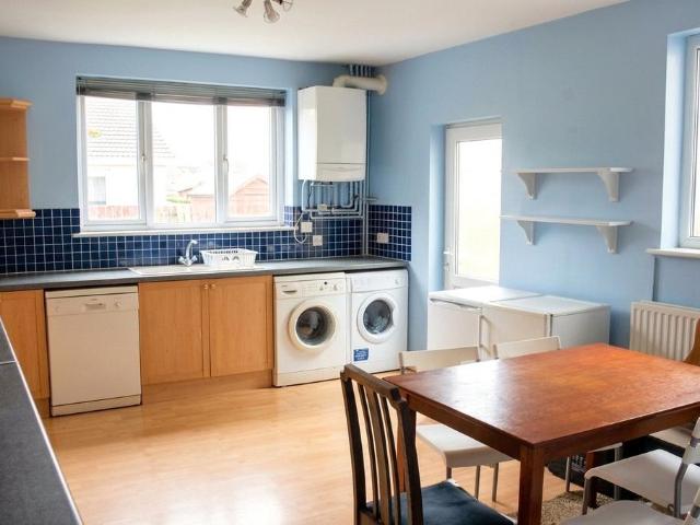 Longmead Avenue, Bishopston, Bristol. 6 bed terraced house to rent £4,200 pcm £969 pw