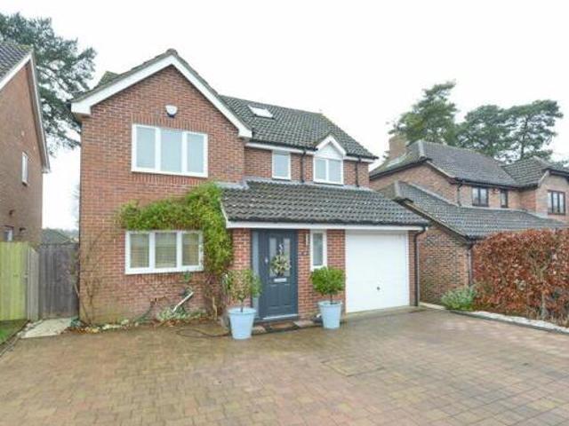 Longmead, Fleet, 5 Bedroom Detached
