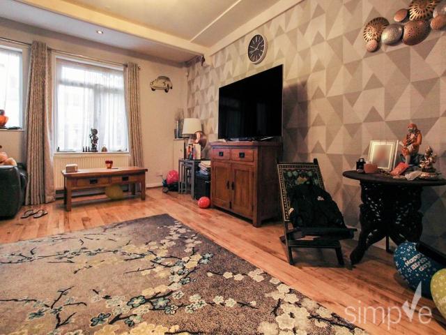 Longmead Road, Hayes, Middlesex UB3, 4 bed property to rent, £2,800 pcm | PrimeLocation