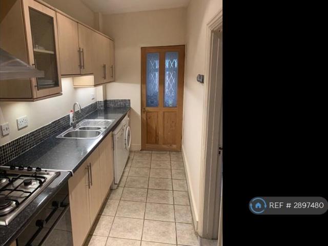Longmead Road, London, SW17 4 bed end of terrace house to rent £4,100 pcm £946 pw