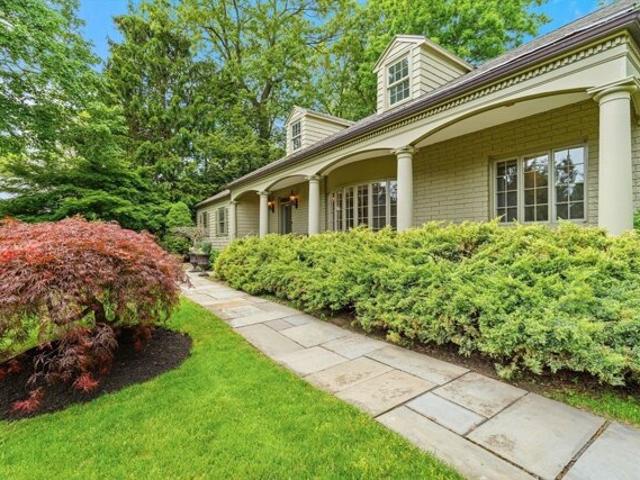 Longmeadow Rd, Belmont, Home For Sale