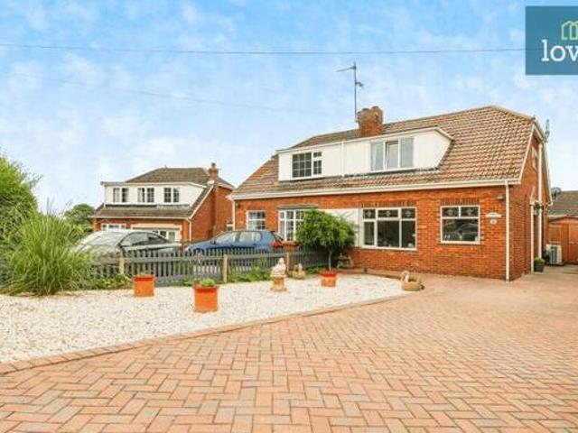 Longmeadows Drive, Laceby, 3 Bedroom Semi detached