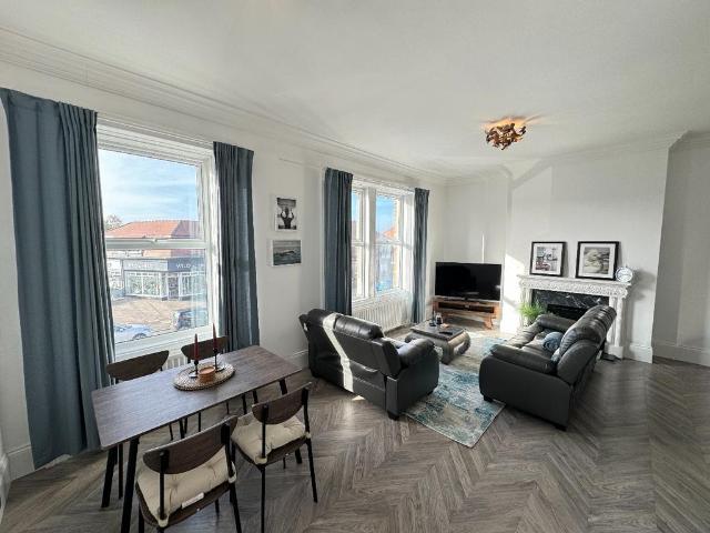 Longsands Apartment, Tynemouth. NE30. 2 bed apartment to rent £4,106 pcm £948 pw