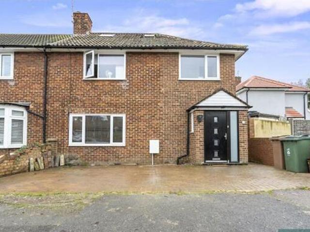 Longshaw Road, Chingford, 5 Bedroom End