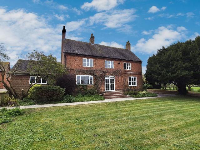 Longslow, Market Drayton TF9, 4 bed farmhouse to rent, £1,995 pcm | PrimeLocation