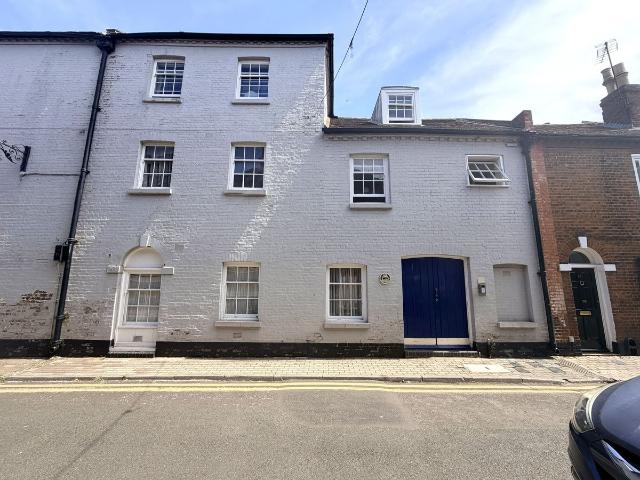 Longport, Canterbury CT1, 1 bed flat to rent, £975 pcm | PrimeLocation