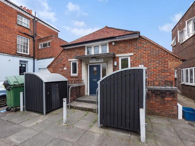 Longport, Canterbury 6 bed detached house to rent £3,600 pcm £831 pw